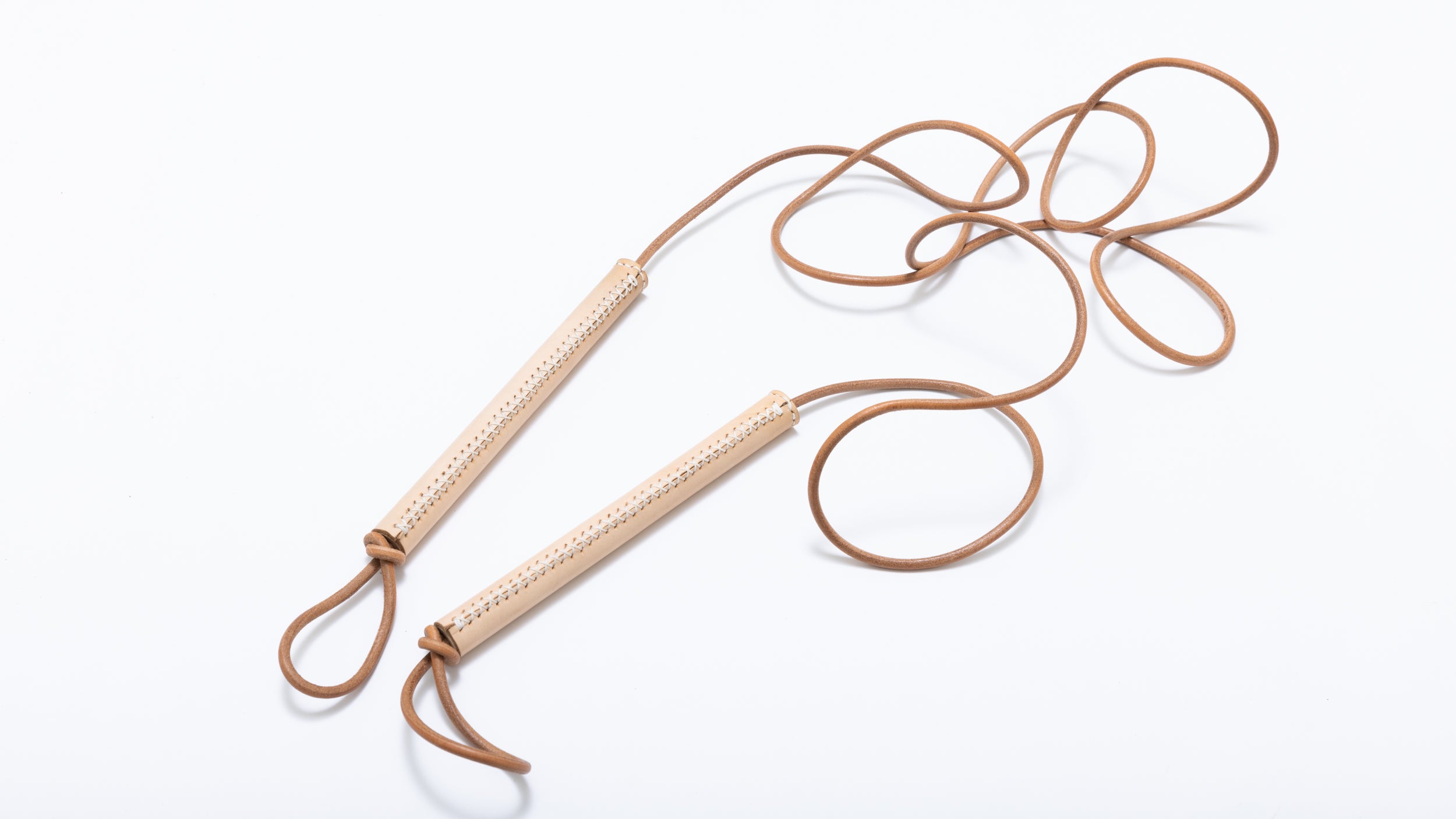 Jump rope made with skin stitch | テーーマ teema